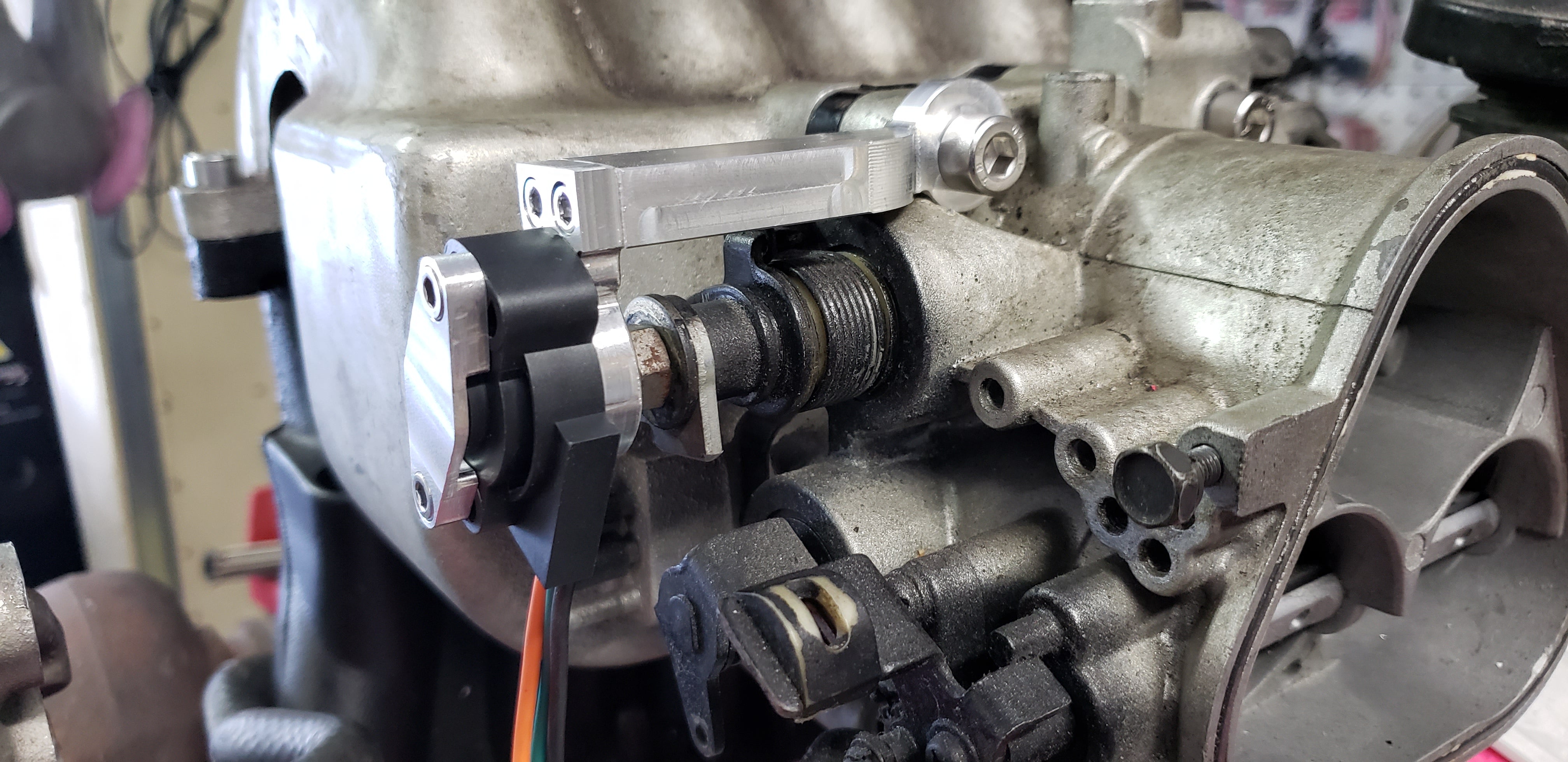 TPS bracket for FC S4/S5 turbo throttle body – JDL Manufacturing